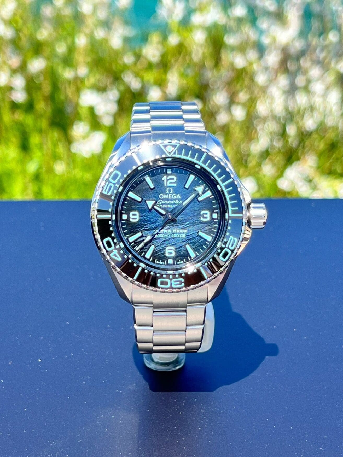 Omega celebrates 75 years of the Seamaster with 11 new "Summer Blue ...