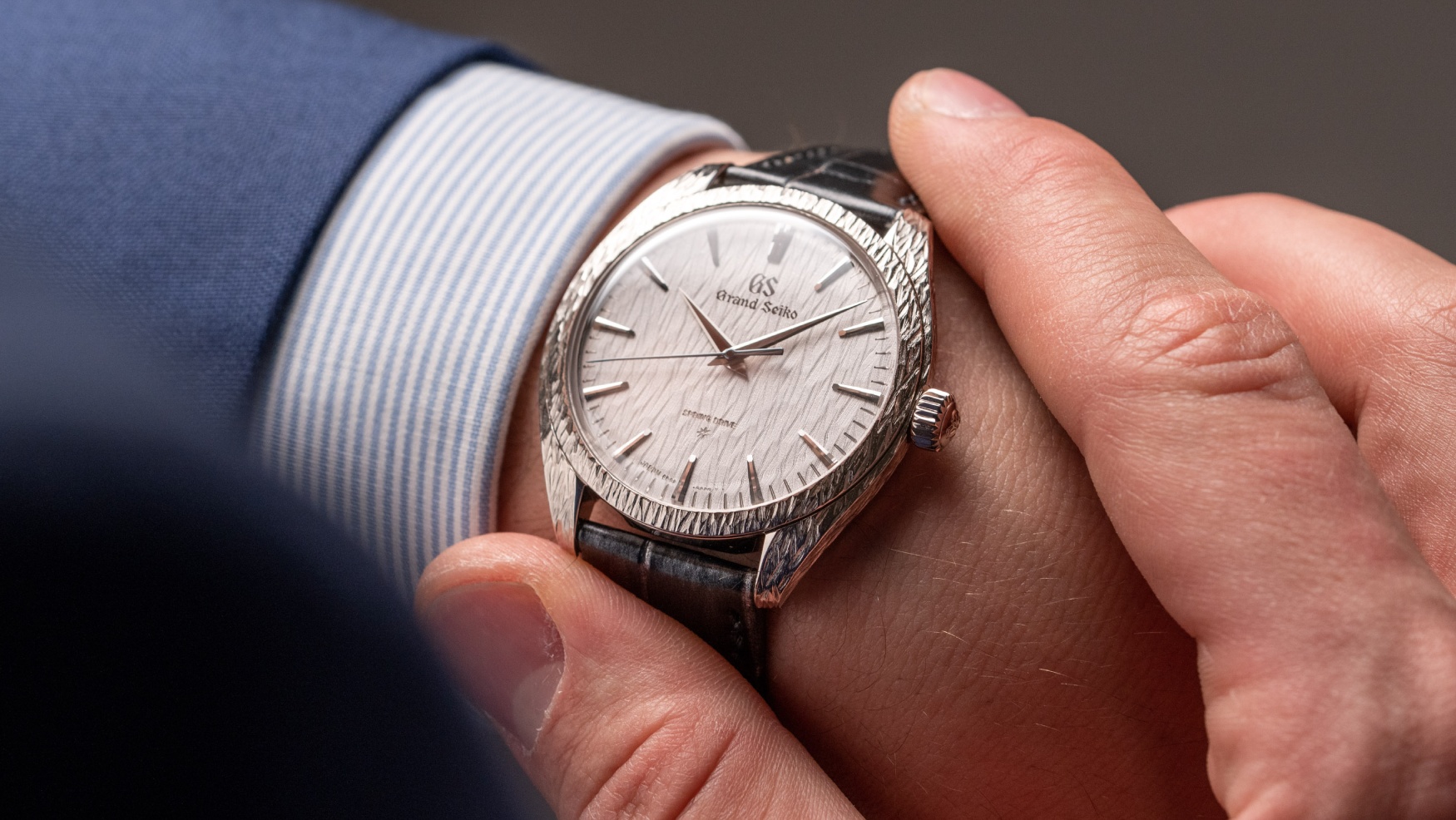 Are date windows a hassle on watches? | OPINION